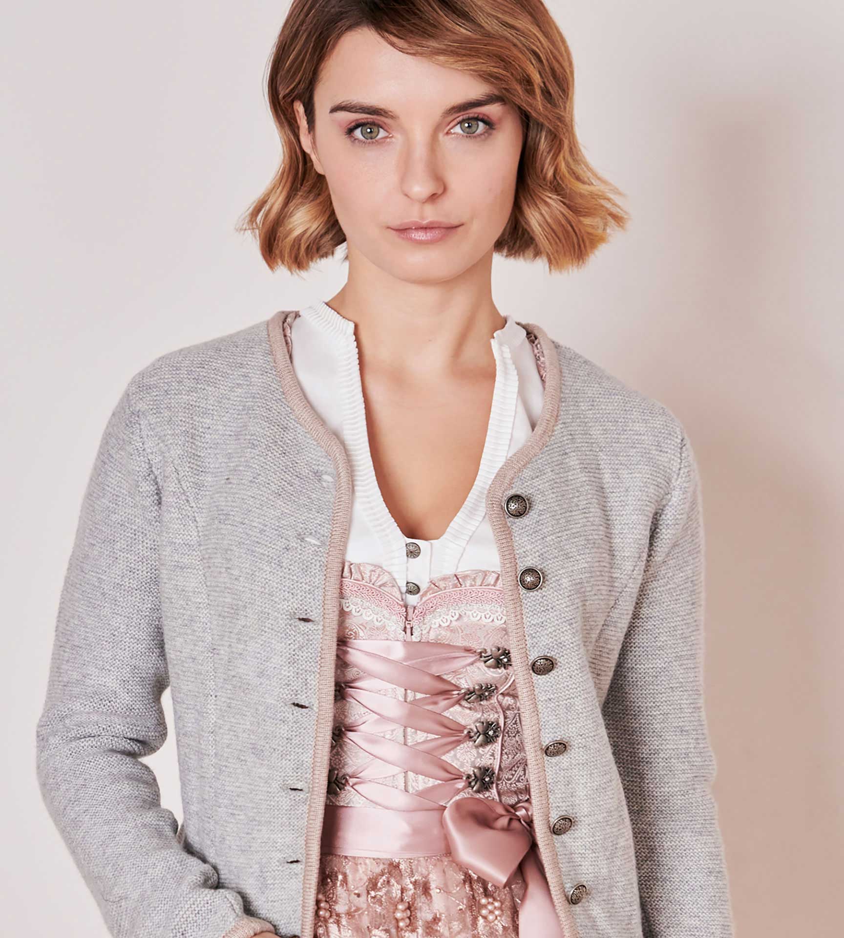 Trachtenmode für Damen online kaufen | Wirkes & Almwelt